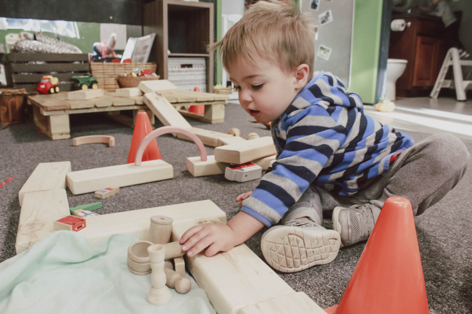 How to incorporate loose parts play into your daily routine (includes ...