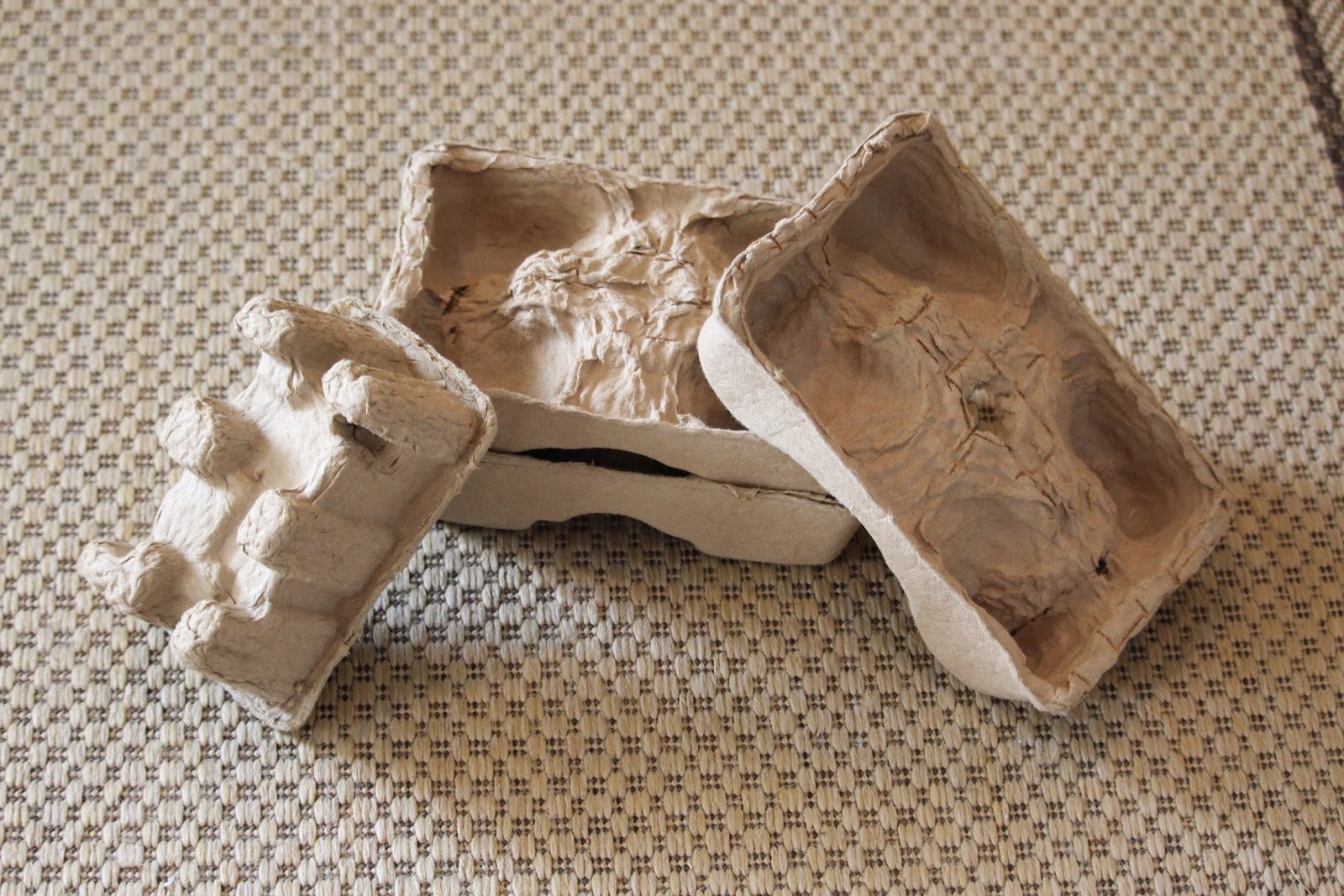 Loose Parts: Let’s Play With Cardboard, Paper and Packaging - Wunderled