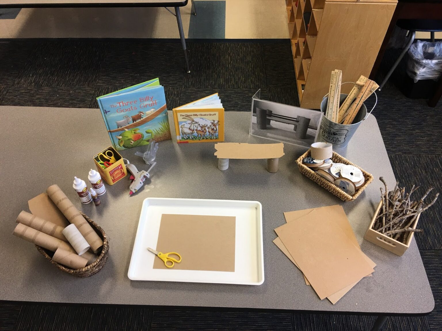 Loose Parts: Let’s Play With Cardboard, Paper and Packaging - Wunderled